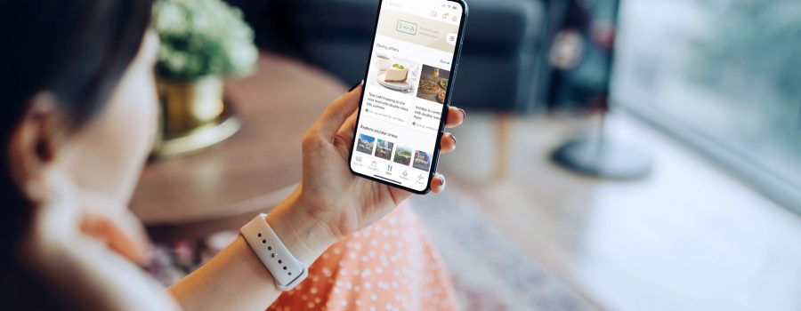 Dine with our partners and earn miles | Cathay Pacific