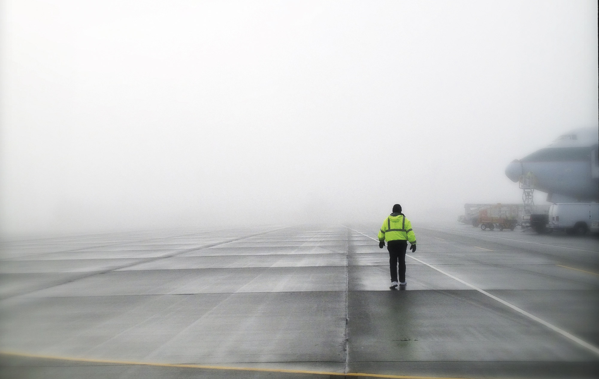 How planes land safely in thick fog | Cathay